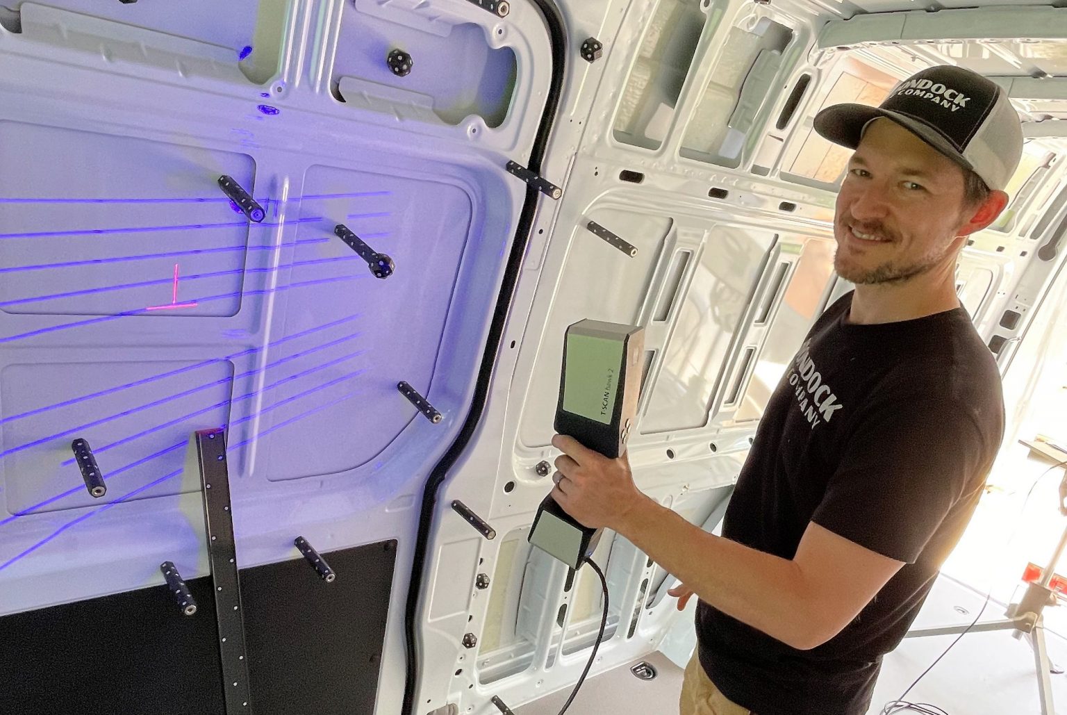 #HandsOnMetrology | Van retrofitting with portable 3D scanner